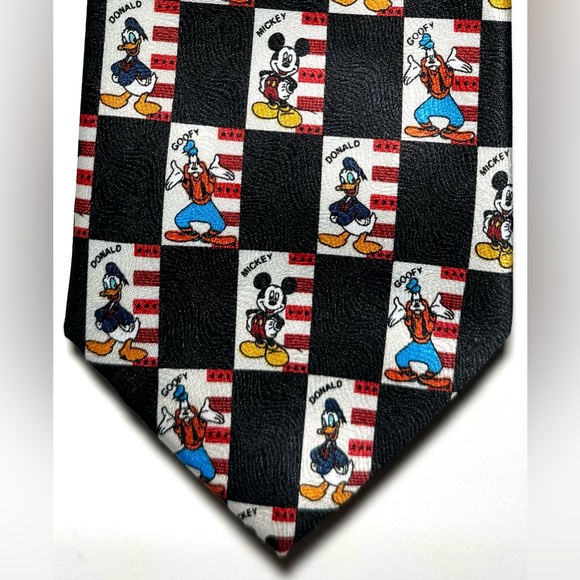 Disney | Accessories | Vintage Disneymickey Mousegoofy Donald Tie ...